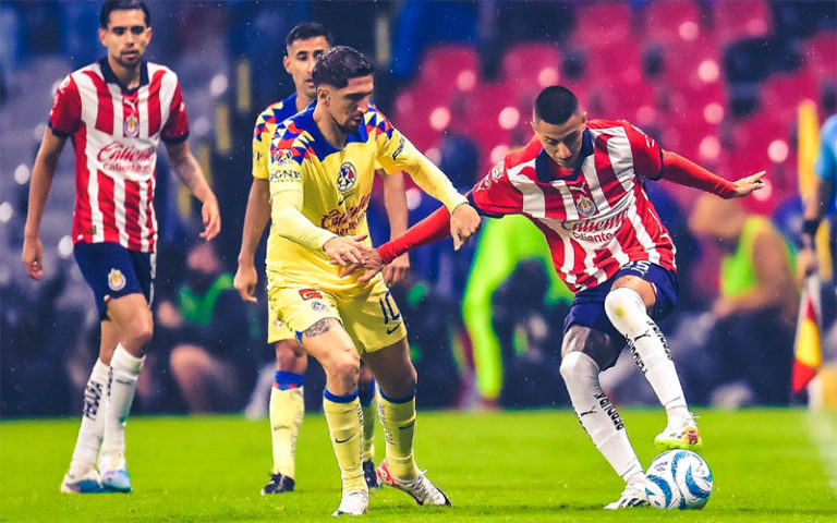 América golea al Guadalajara en el clásico número 250 del fútbol ...