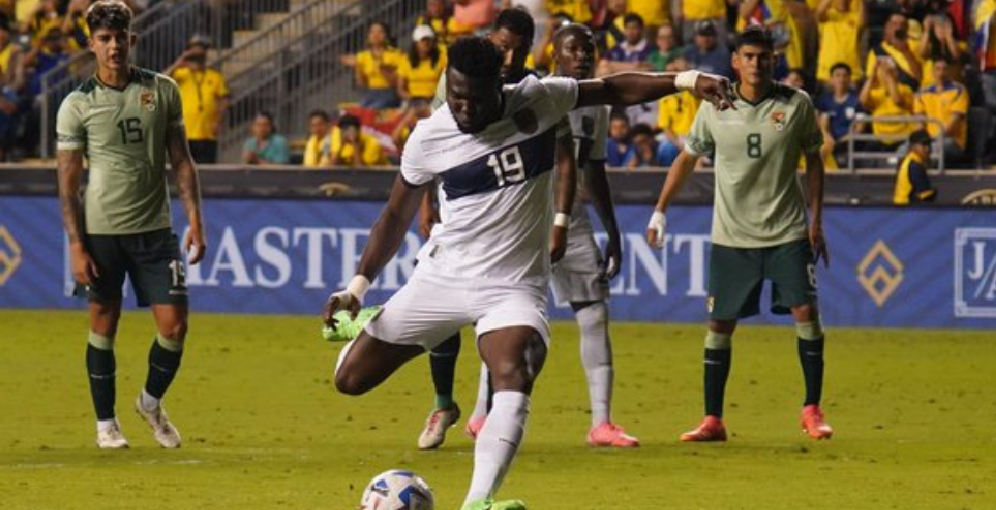 Ecuador recupera la sonrisa con 3-1 ante Bolivia