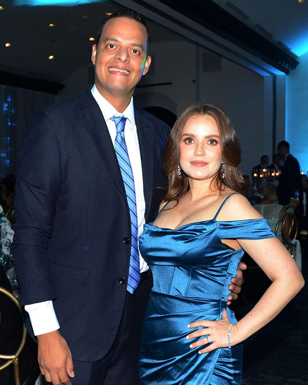 Natalie Acosta y Mario Cerna se casan por la Iglesia