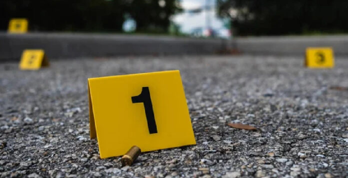 Desconocidos asesinan a tres personas en Colón