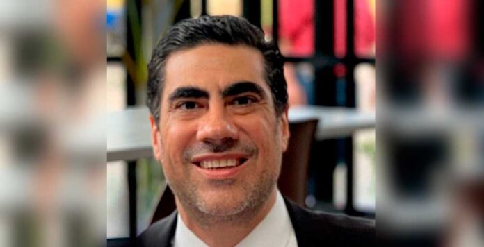 Carlos David Flores Flake celebra un año más de vida
