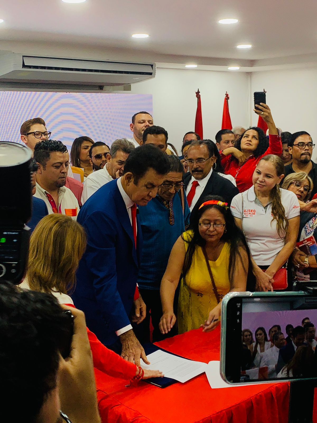 Salvador Nasralla se reúne con representantes de pueblos indígenas y ...