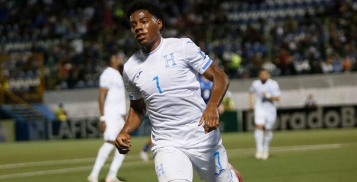 Dereck Moncada hace récord en la selección