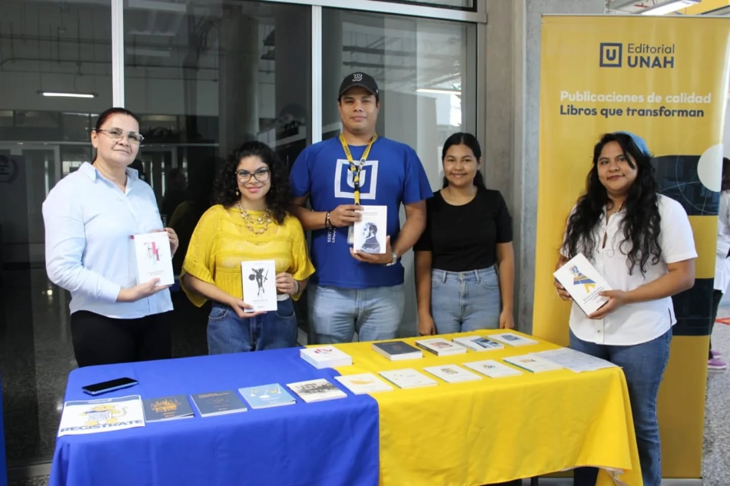 Feria de Posgrados de la UNAH impulsa la especialización y el ...