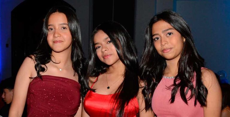 Un sueño hecho realidad: la fiesta por los 15 años de Lilith Alessa ...
