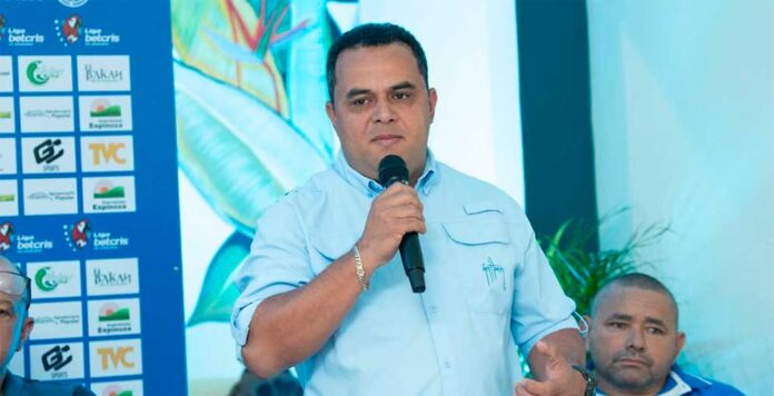 Presidente del Victoria, Javier Cruz da la cara y pide disculpas