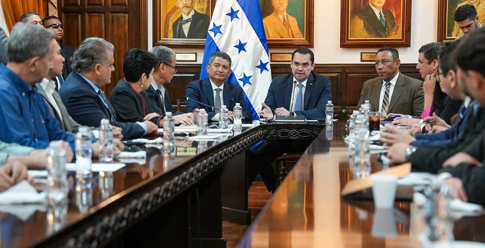 Legislativo da espaldarazo y reglas claras a la producción
