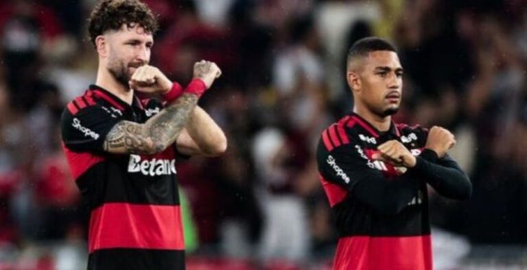Flamengo golea y le mete presión a Palmeiras