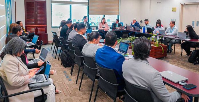 Finanzas destaca apertura de la revisión de cartera del BID