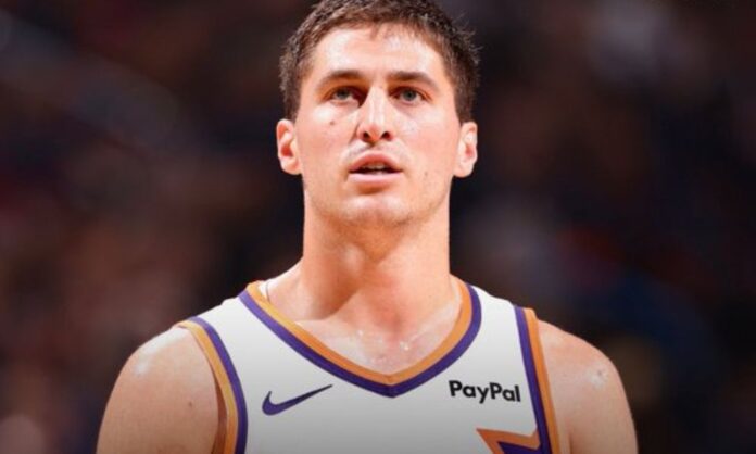 Gillespie regresa a Suns con contrato de 4 años