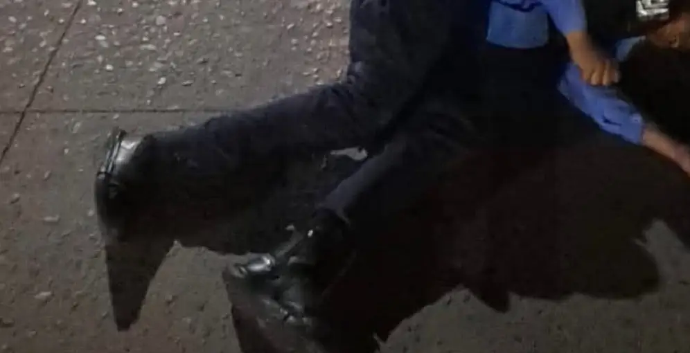 Conductor ebrio embiste a dos policías y luego intenta escapar en San ...