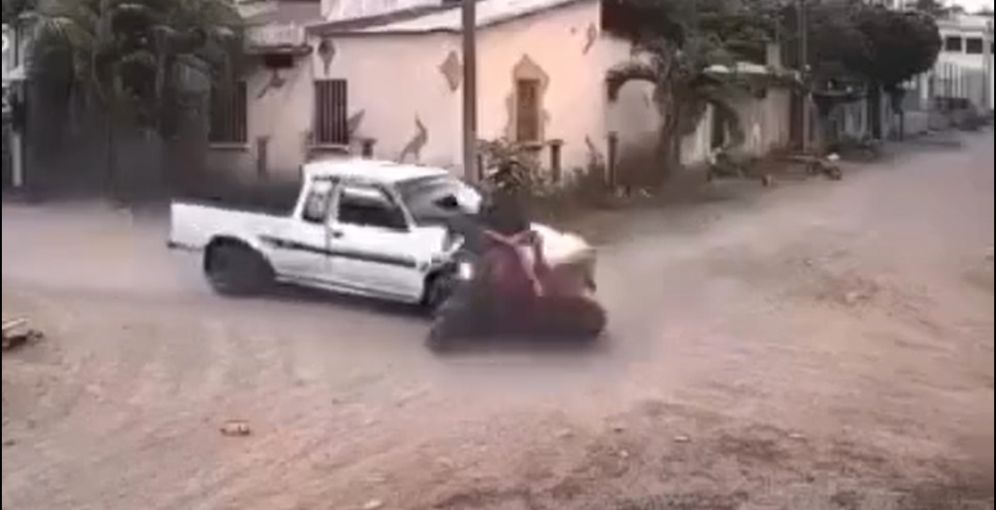 Dos menores resultan heridas tras colisión entre motocicleta y pick up ...