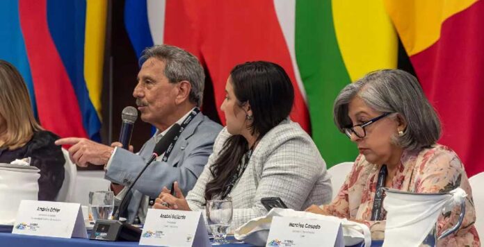 Honduras apuesta por megaproyectos energéticos y parques industriales ...