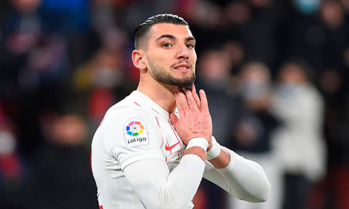 Condenado el futbolista español Rafa Mir a 8,5 años de prisión
