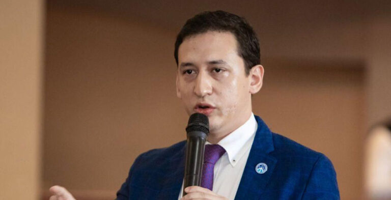 Urge revisar si las empresas chinas pagan sus impuestos