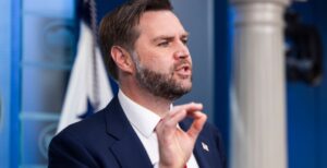 EE.UU. pospone por logística el viaje de Vance a Suiza para reunirse ...